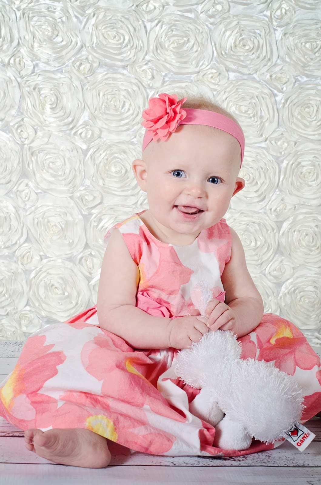 Cassie Lytle Photography: Nine month old baby Emily
