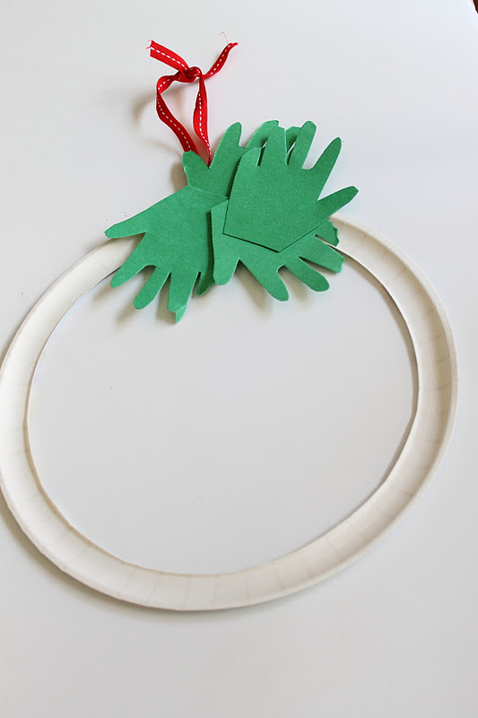 Make it Cozee: How to Make a Hand Wreath
