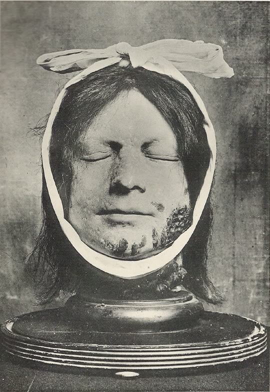 MILES CHRISTI RESÍSTENS: TRES ROSTROS DE LA REVOLUCIÓN