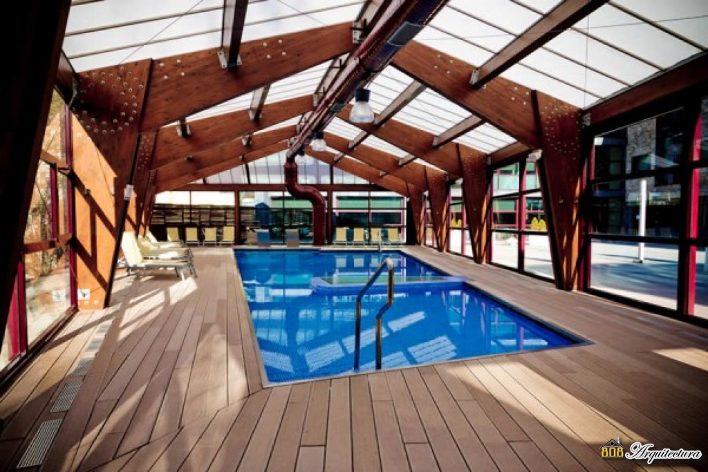 808 Arquitectura: Piscinas Techadas