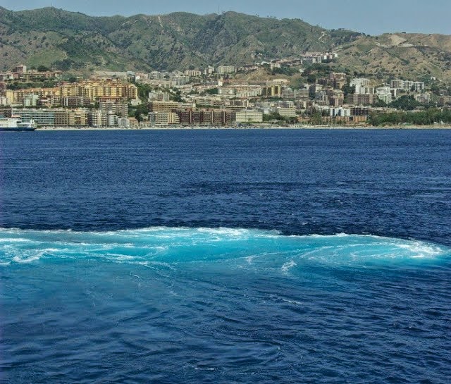 Tinta Samudra: Pusaran Air Laut yang Terkenal SeJAGAD (Bagian 6)