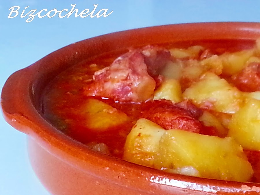 PAPAS CON COSTILLAS ADOBADAS | Cocina