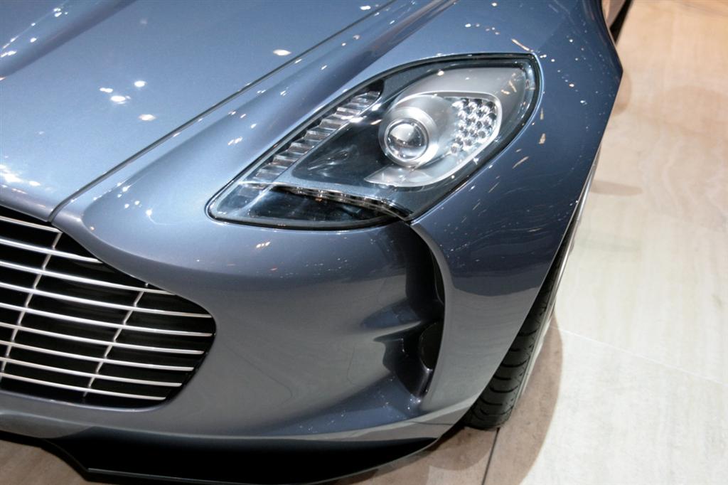 Adam's Amazing Book: Aston Martin One-77