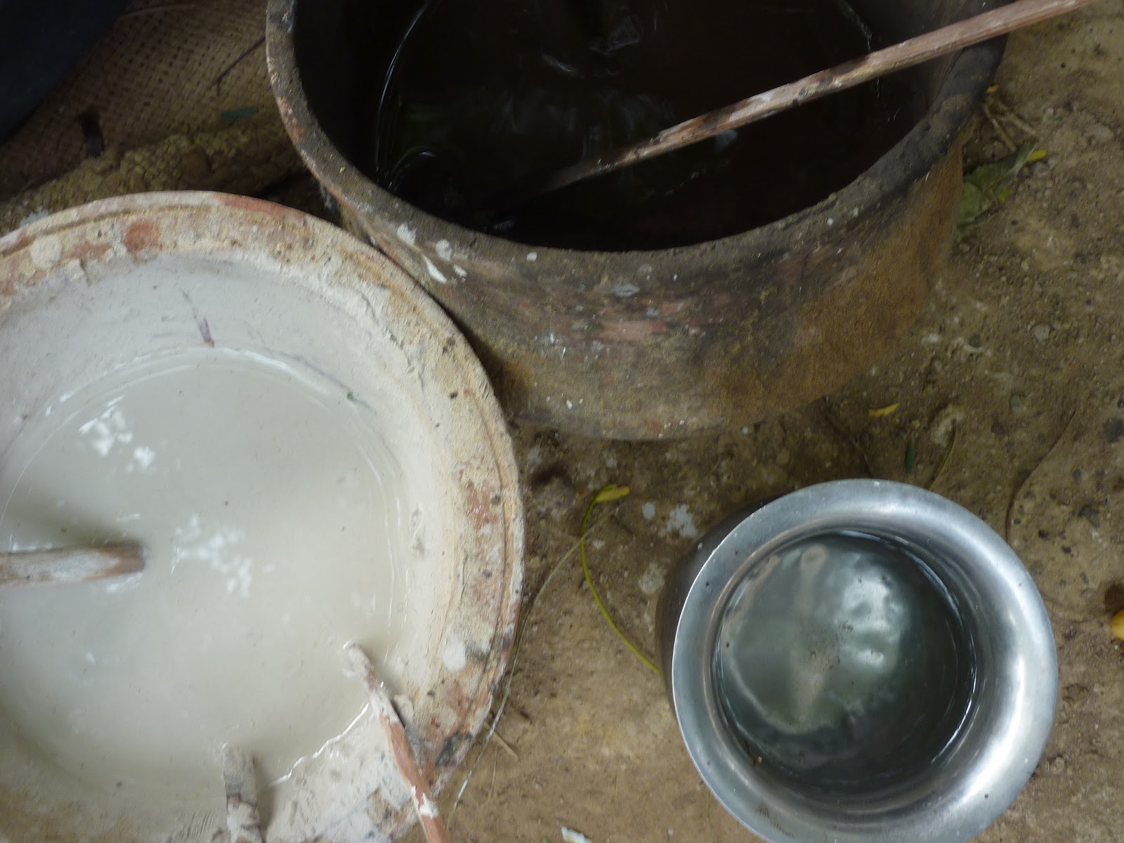 Passage to India: Crafts in Kutch Part 2 - Molding Earth