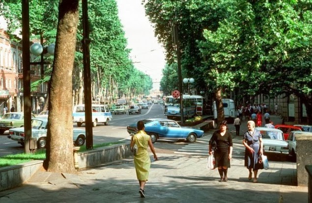 Wonderful Color Photographs of the USSR in 1985 ~ Vintage Everyday