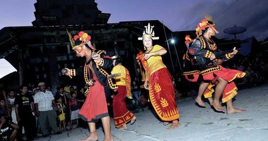 Tari Moyo Tarian Tradisional Asli Dari Nias | NIAS SWEET HOME