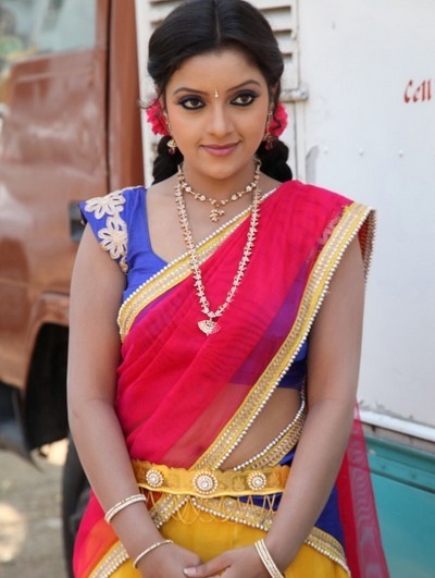 Padmini Half Saree Latest Images | Tamil Movie Posters Images Actress ...