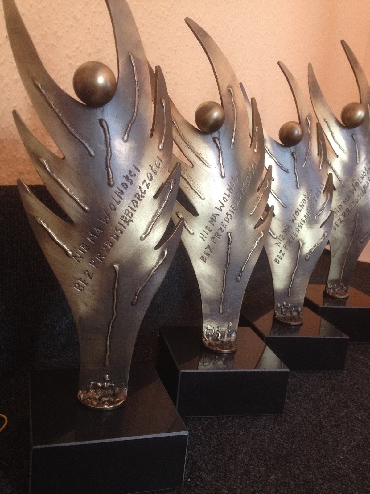 GlassoGroup - custom trophies & awards: Metal awards