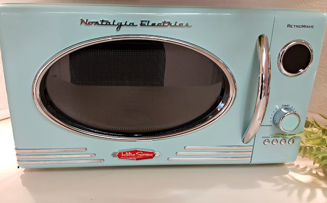 Penny's Vintage Home: Retro Small Appliances for the Kitchen