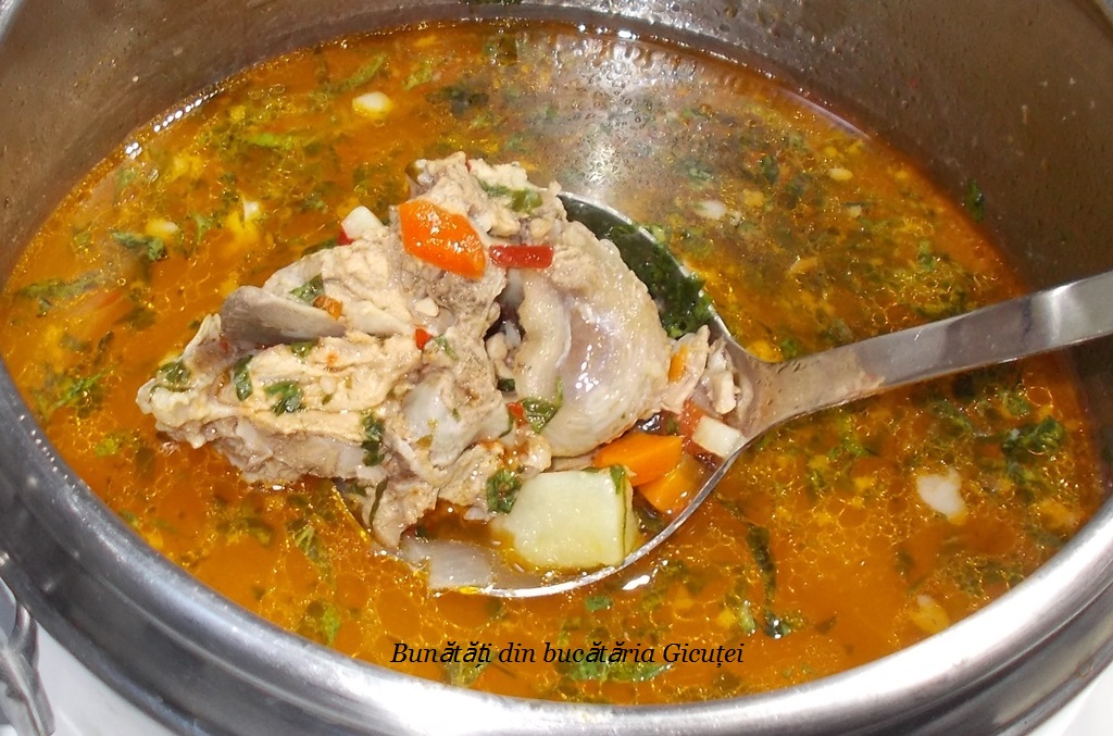 Ciorba de porc acrita cu zeama de varza - Bunătăți din bucătăria Gicuței