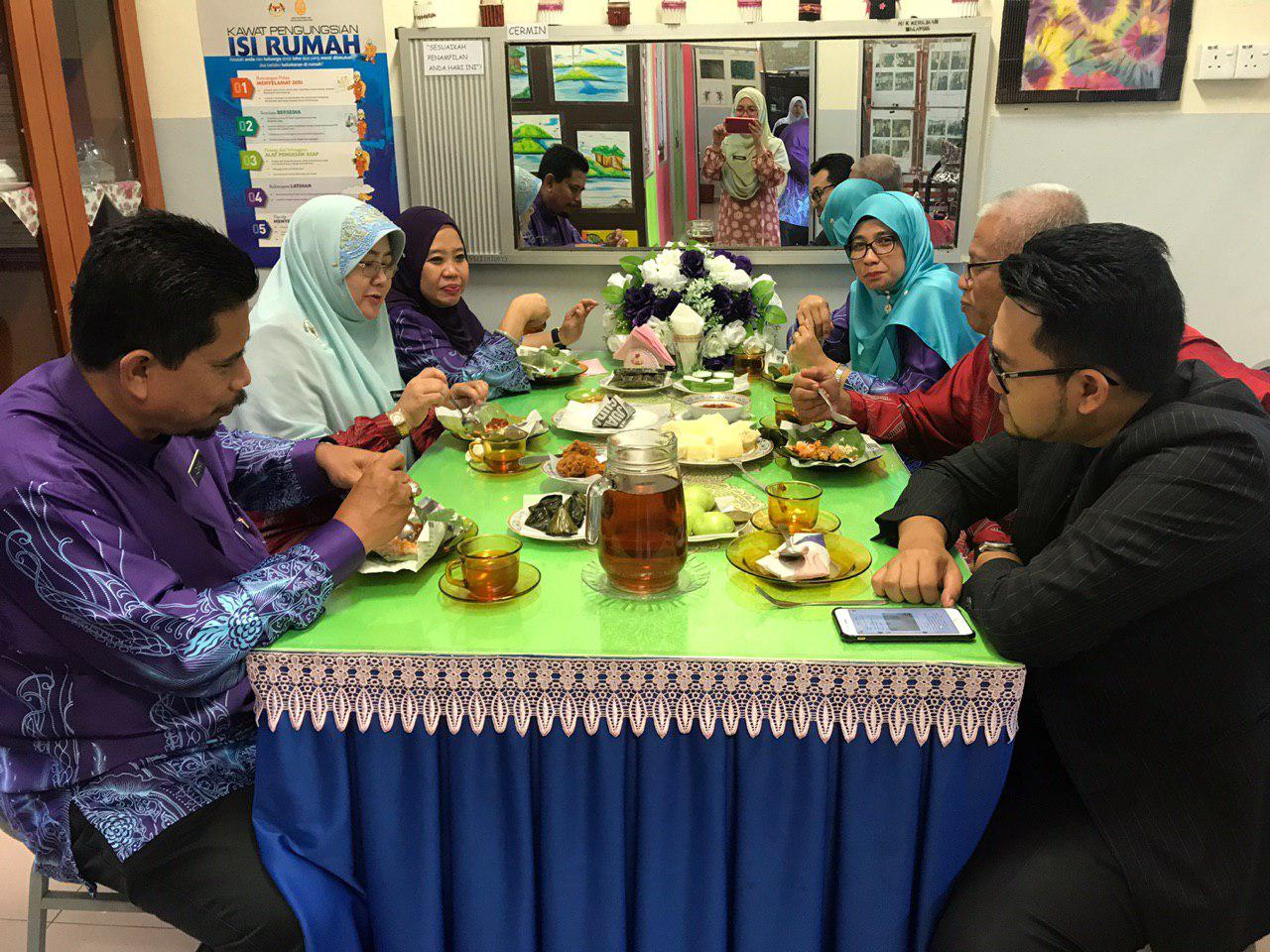 LAWATAN PENANDAARASAN SK PARIT KEROMA DARAT