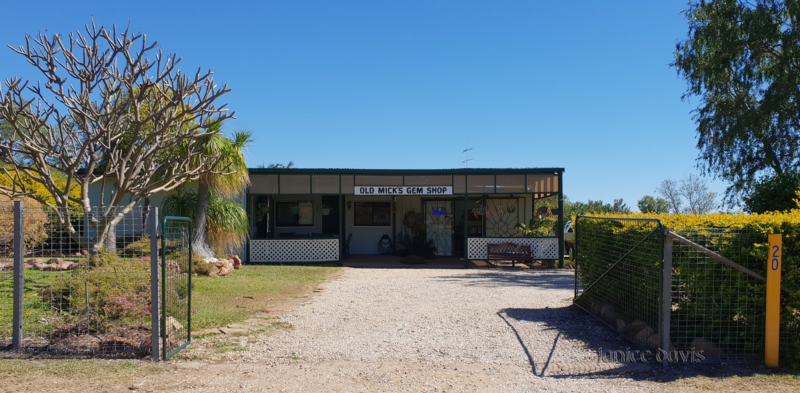 thoughts & happenings: The Gemfields, Queensland. Part 1