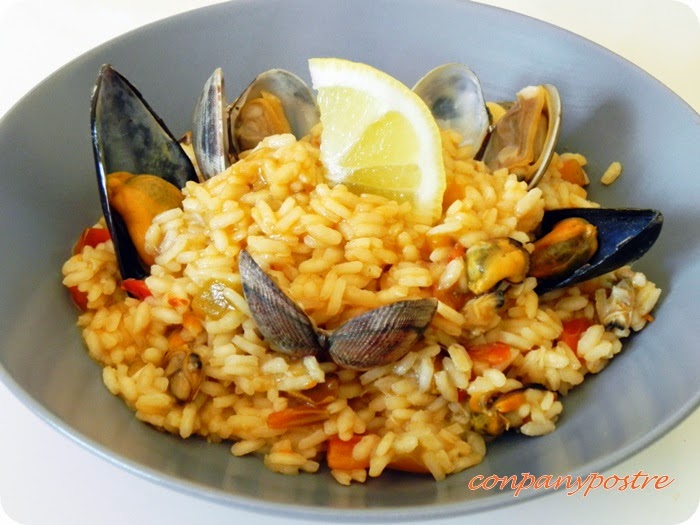 Con pan y postre: Risotto marinero con aire andaluz, arroz número 100
