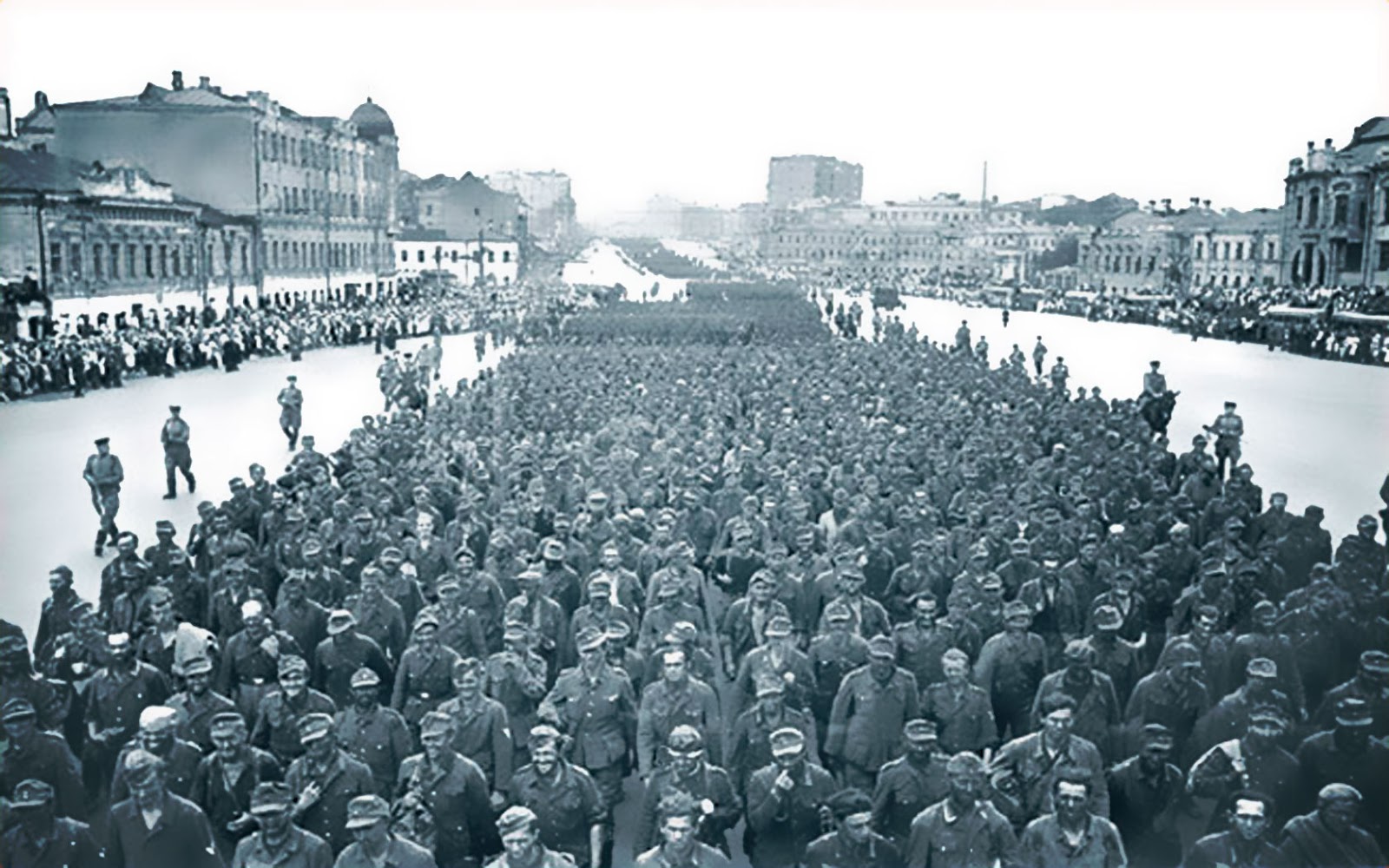 A SEGUNDA GUERRA MUNDIAL ( VITOR HUGO O IMPERADOR DOS TROVADORES: A ...