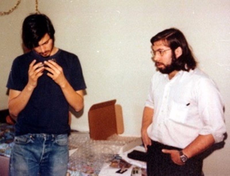 30 Fascinating Photographs of a Young Steve Jobs in the 1970s and 1980s ...
