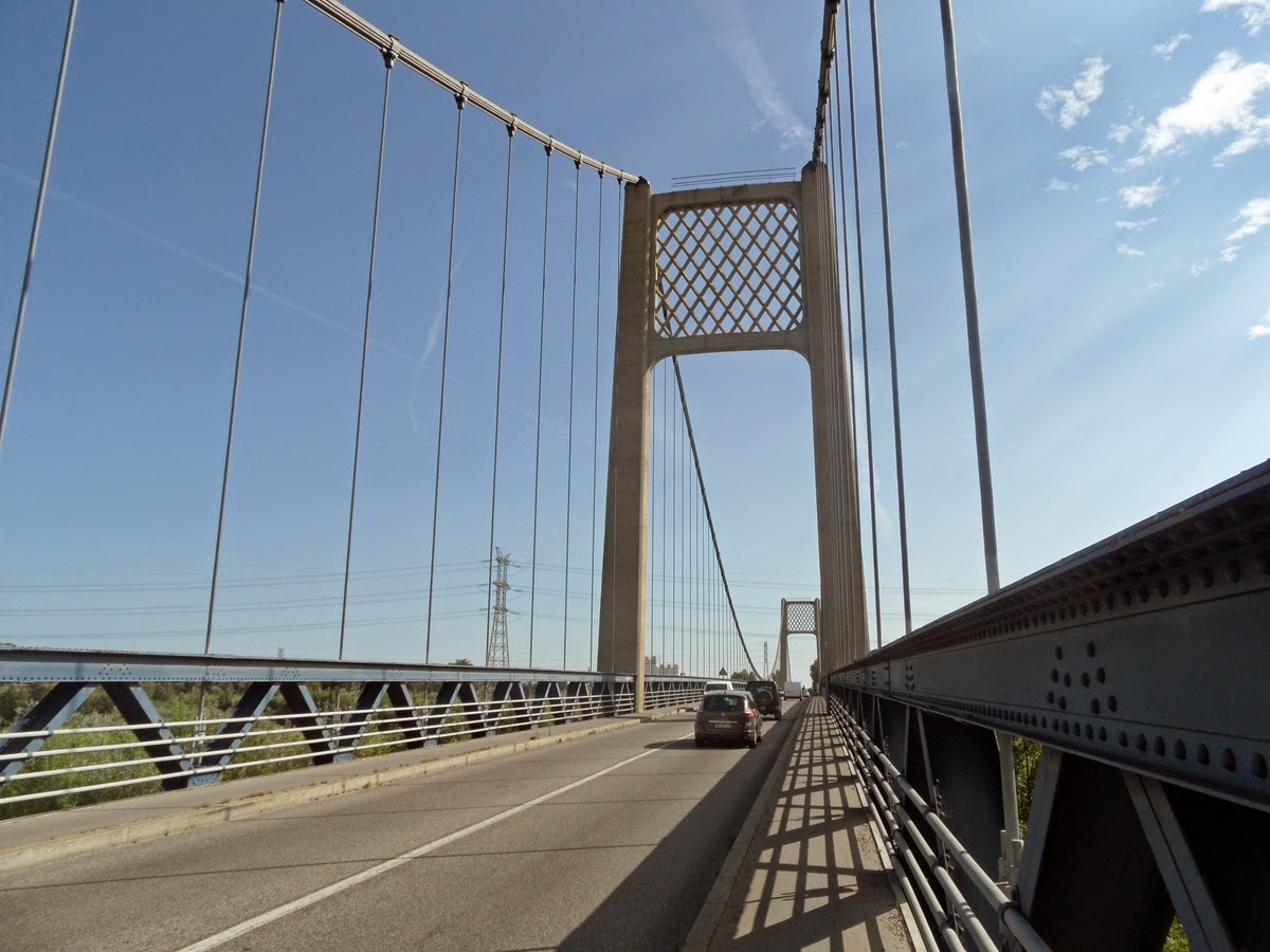 The Happy Pontist: French Bridges: 3. Rognonas Suspension Bridge, Avignon