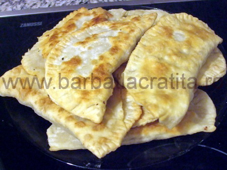 Şuberek (plăcintă cu carne şi mentă) | Rețete BărbatLaCratiță