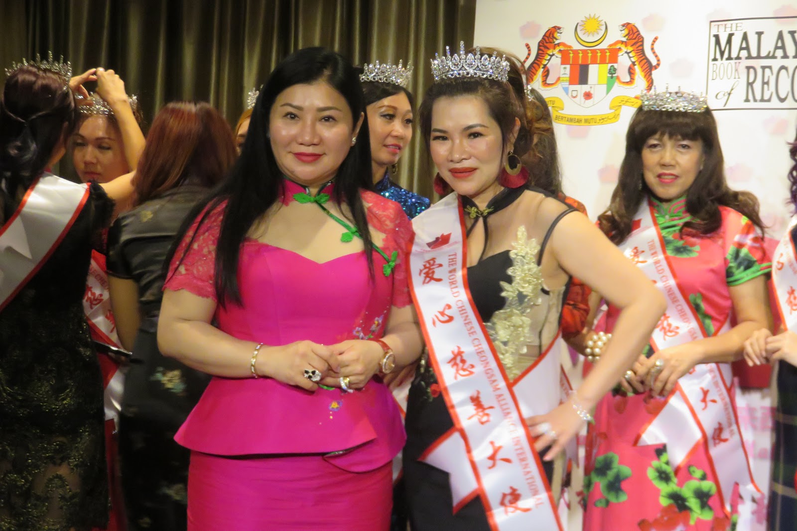 Kee Hua Chee Live!: PART 2---MRS CHINESE CHEONGSAM ALLIANCE WORLD ...