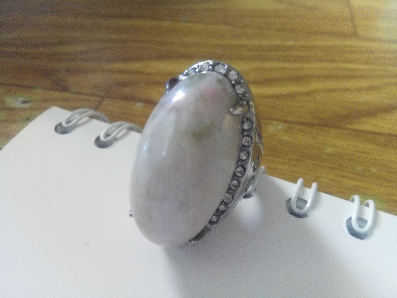 Ada & Tiada inilah Kehidupan: Khasiat Batu Sojol dan Batu Marantale