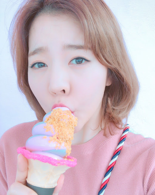 Have some ice cream with SNSD's Sunny - Wonderful Generation