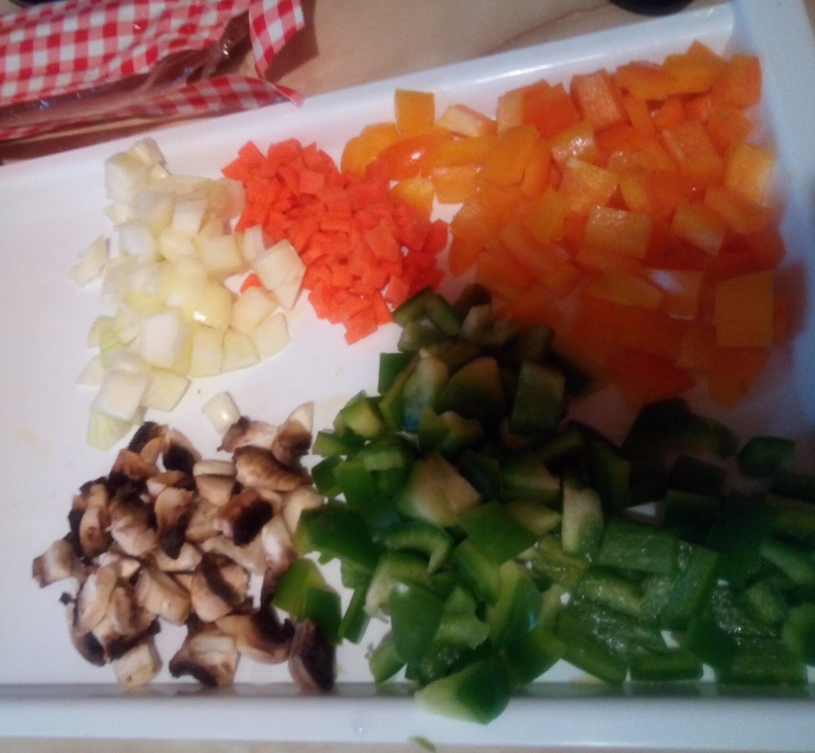 Fara sare - rețete dietetice: Omleta cu orez si legume (Omurice)