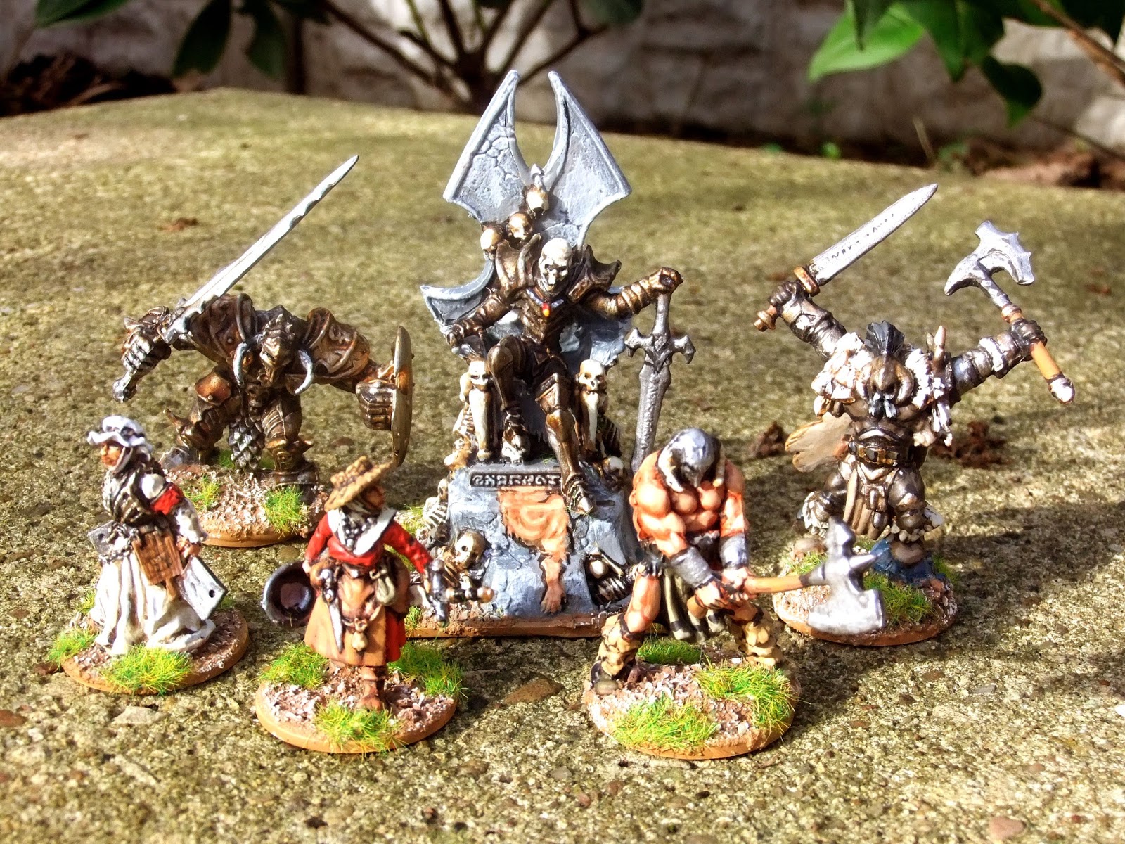 SHADOWKINGS: Reaper Bones, LAF miniatures and a Mat