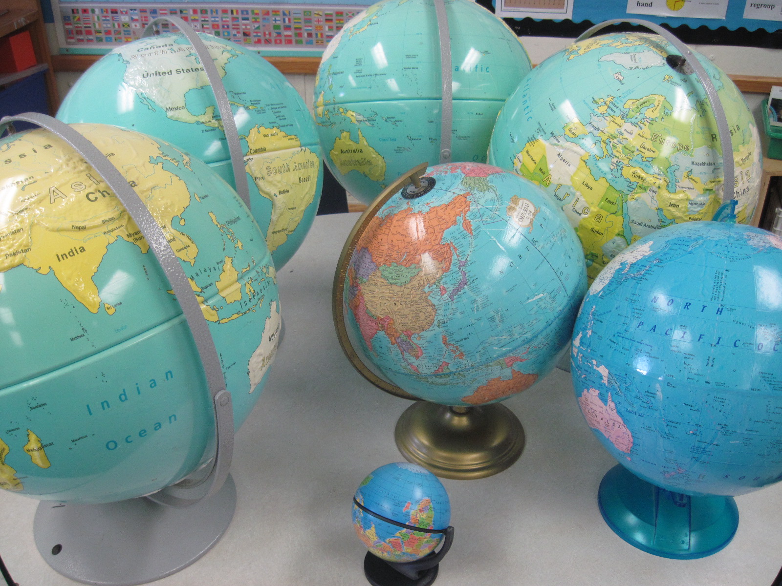 Second Grade Friends!: Measurment, Maps and Globes!!