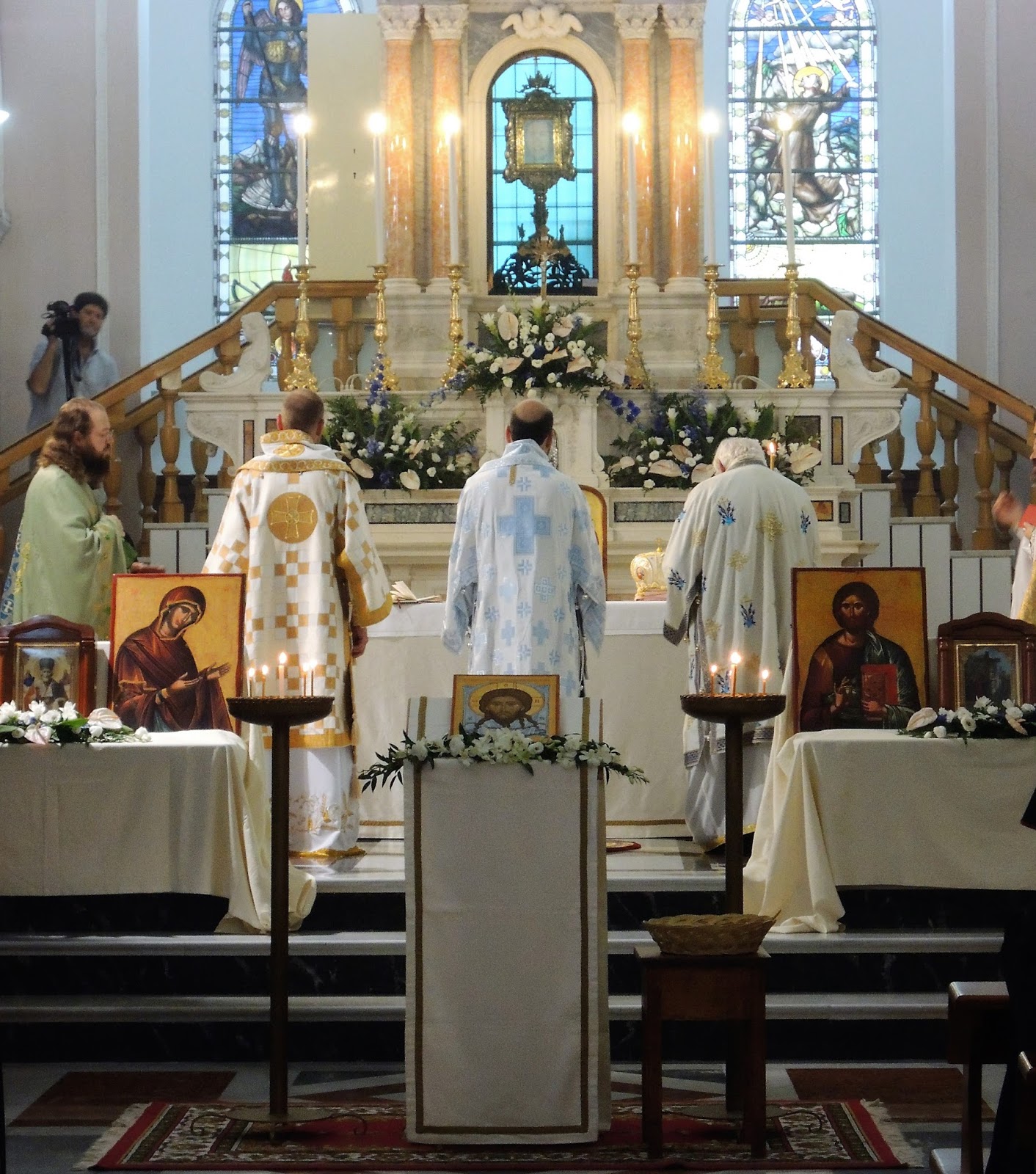 Holy Face of Manoppello: Orthodox Bishops Celebrate Divine Liturgy at ...