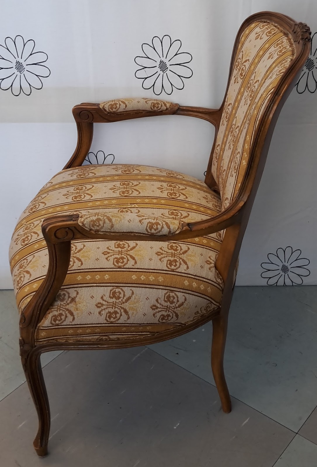 Ritmas Systue: Rokoko stol