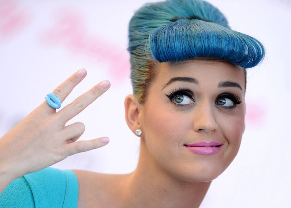 KatyPerry-Only: Katy Perry Eyelashes By Eylure