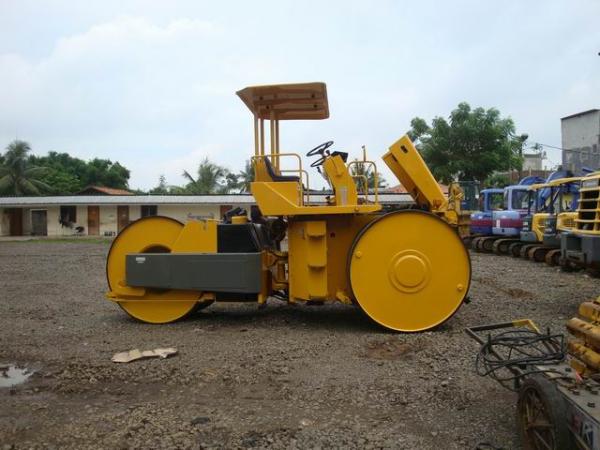 Rental alat Berat Surabaya: Vibro