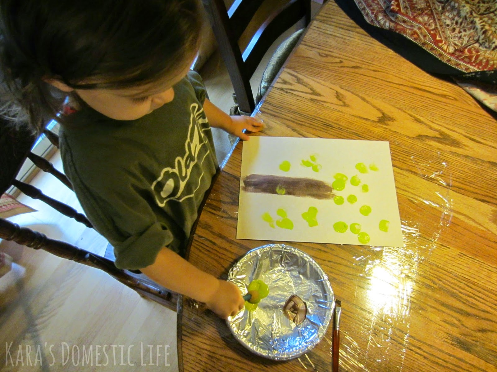Kara's Domestic Life: toddler sponge painting