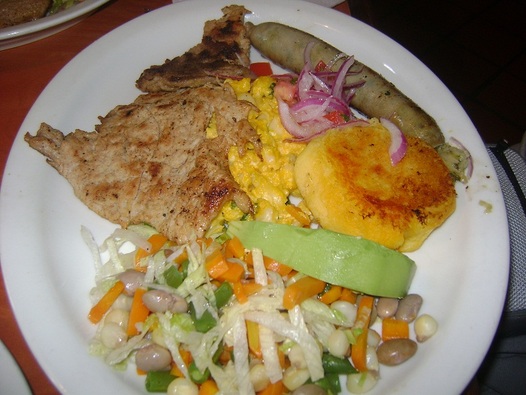 CUENCA CIUDAD DE CULTURA Y TRADICION: IMAGENES DE LA GASTRONOMIA CUENCANA