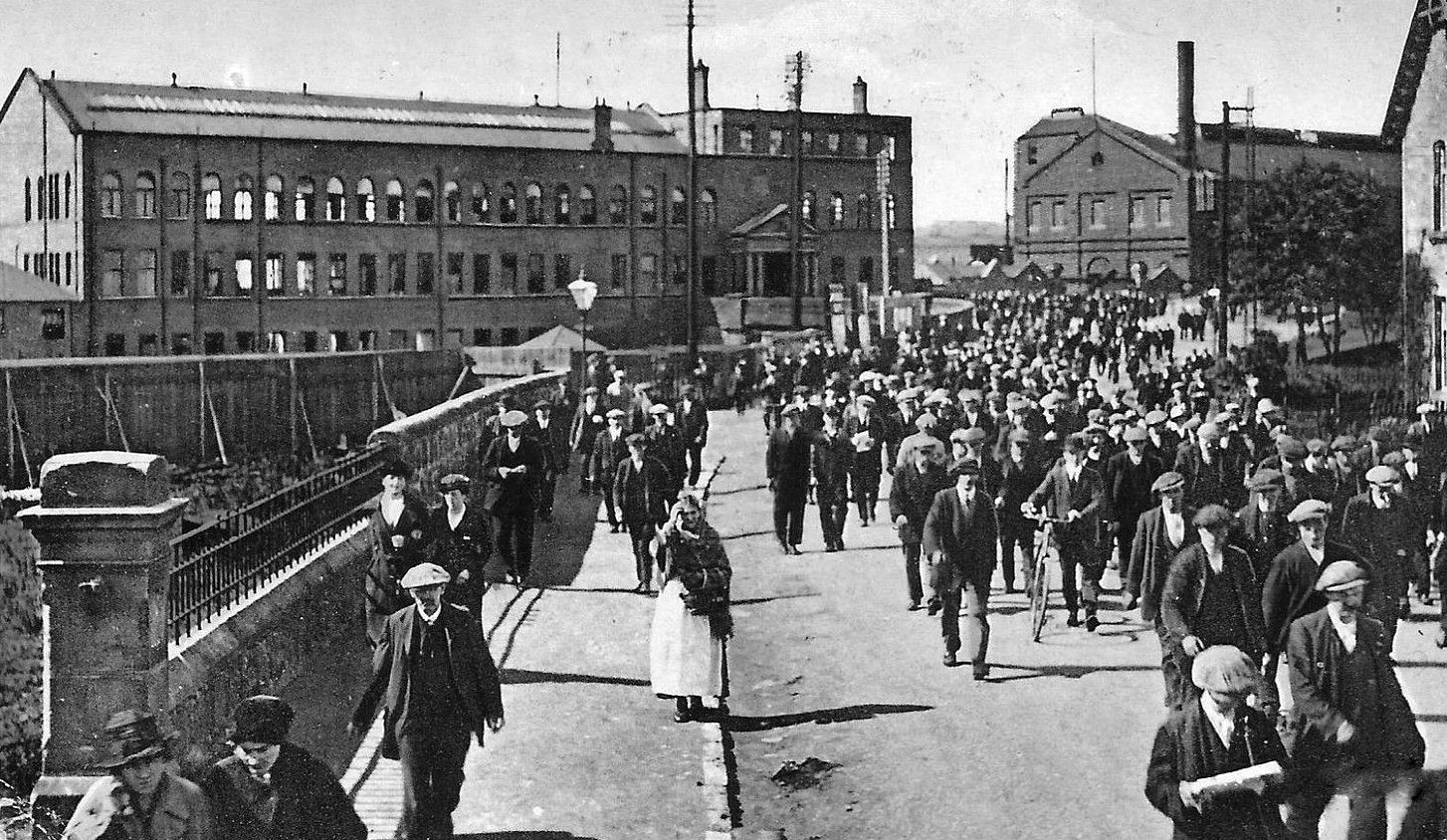 Tour Scotland: Old Photograph Beardmore Works Dalmuir Scotland