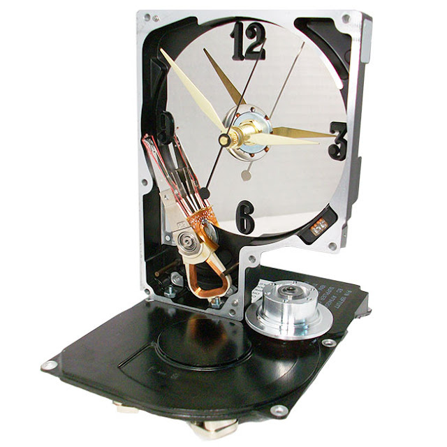 Some Clever Gadgets That Will Make Your Office A Better Place! - Tech ...