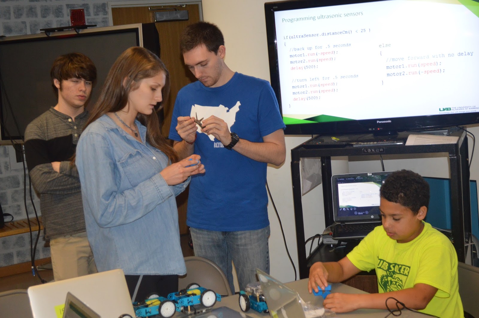 Giving Back at the Birmingham Public Library: UAB Engineering Student ...