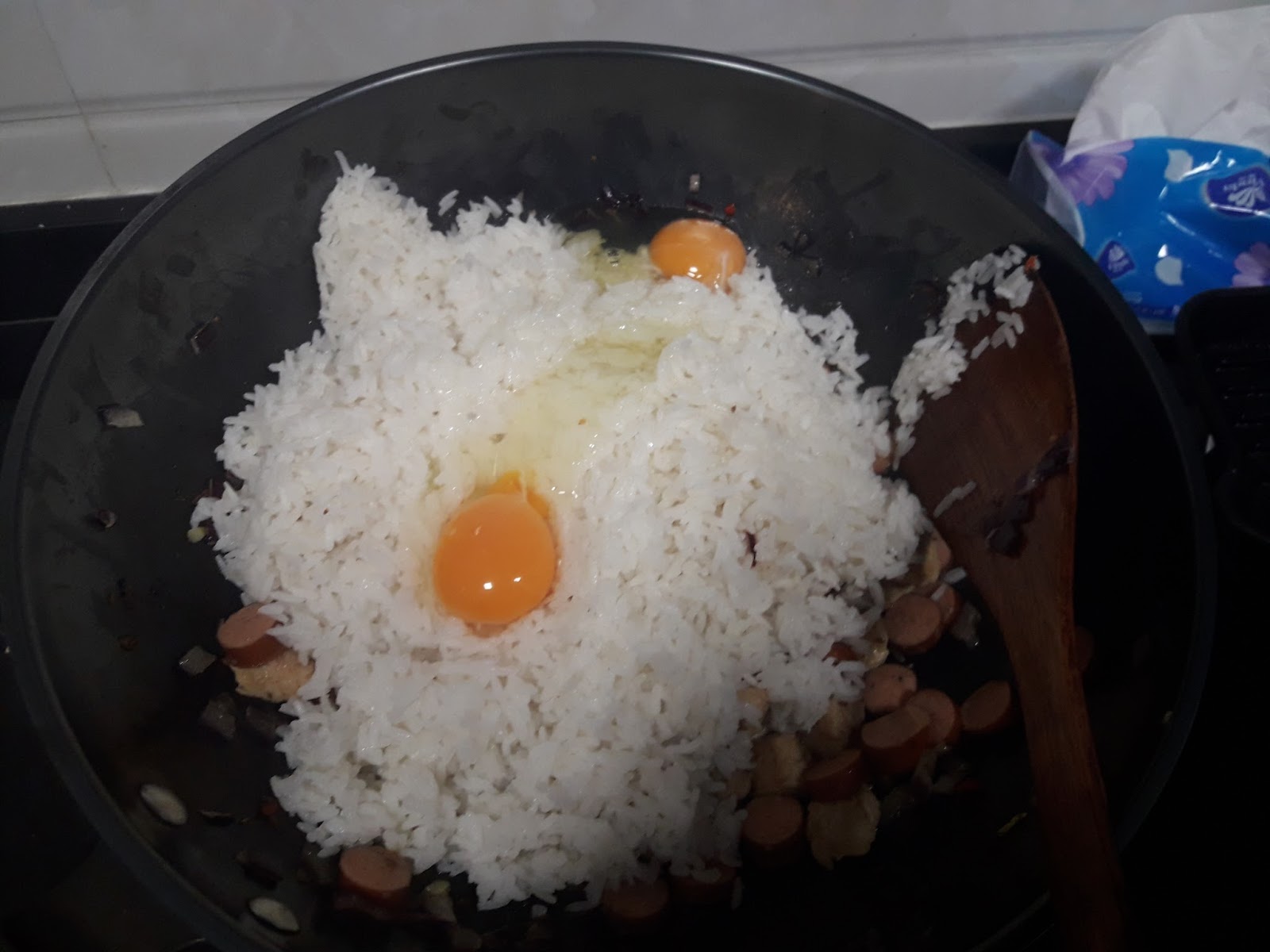 A Scotsman in Buckingham: Neil's Chicken 'n' sausage egg fried Rice