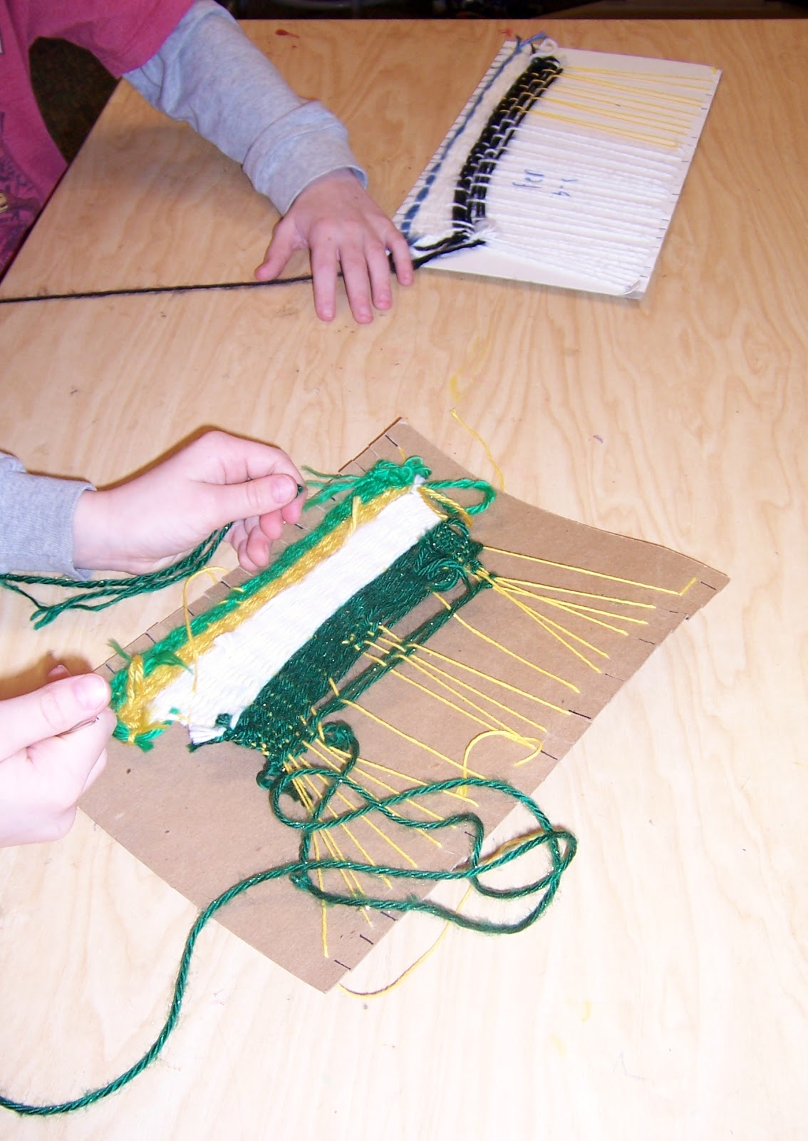 art & ideas that grow: yarn weavings