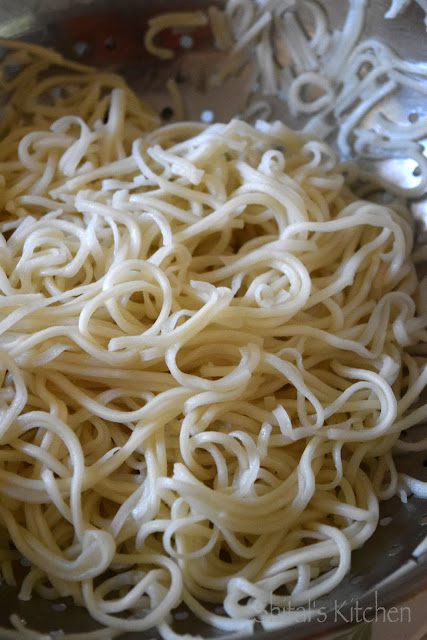 Shital's-Kitchen: Crispy Noodles