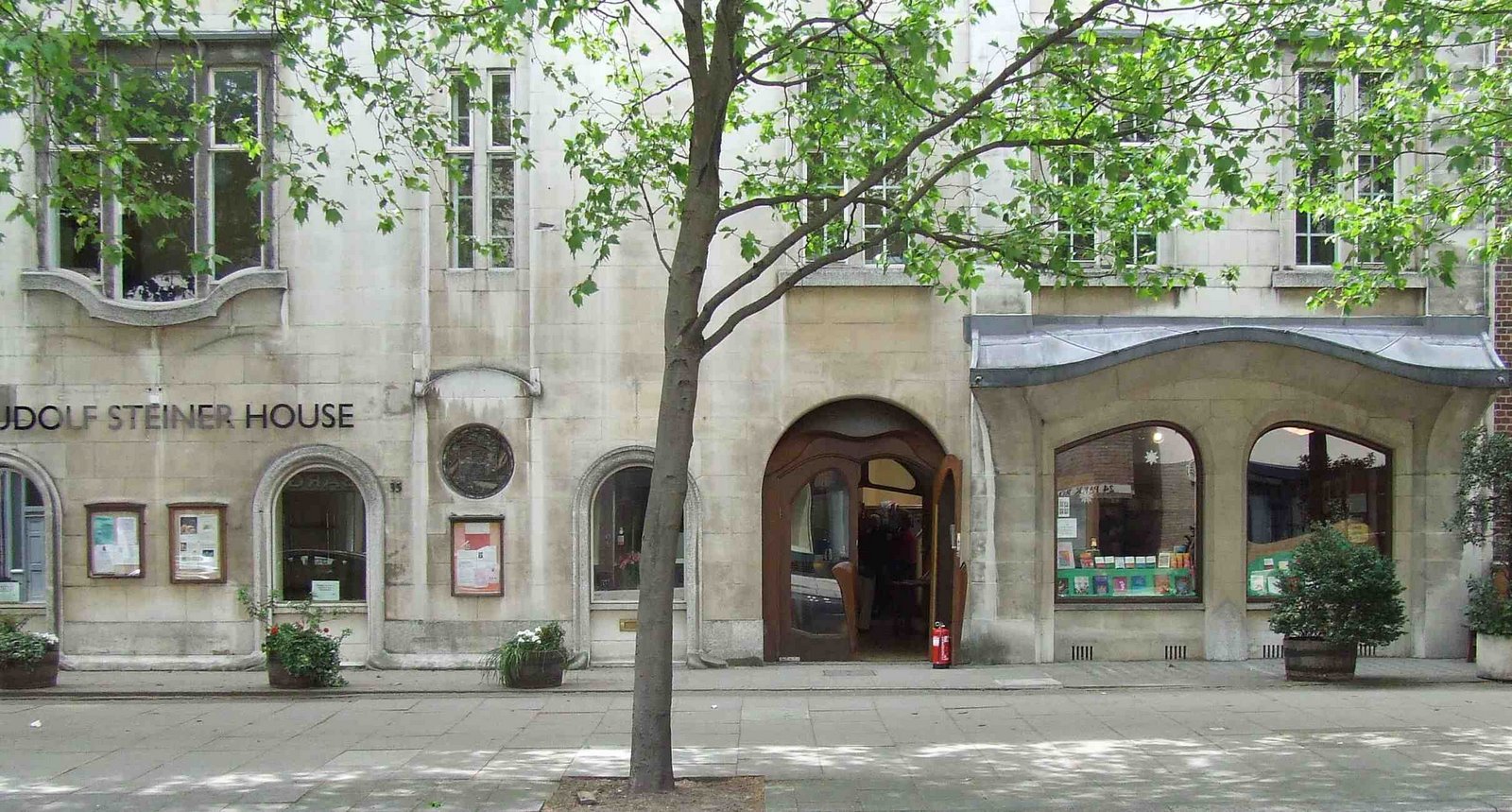 English Buildings: ...c 1918-1955