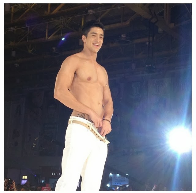 Random Shots: Cosmo Bachelor Bash 2013 – Random Republika