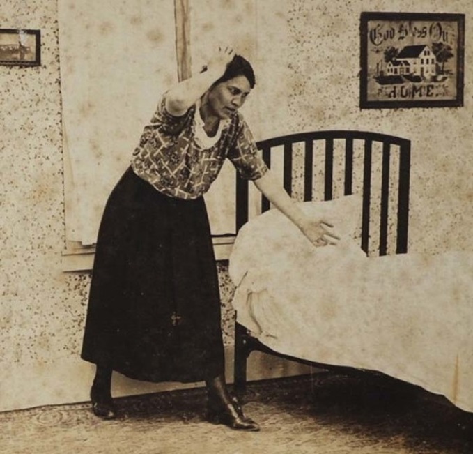 These Creepy Photographs From the 1920s Exemplify Every Childhood Fear ...