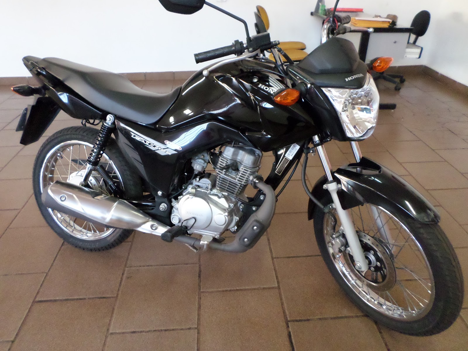 JJ Veiculos Multimarcas: HONDA/CG FAN 125 ESD 2013/2014 GASOLINA
