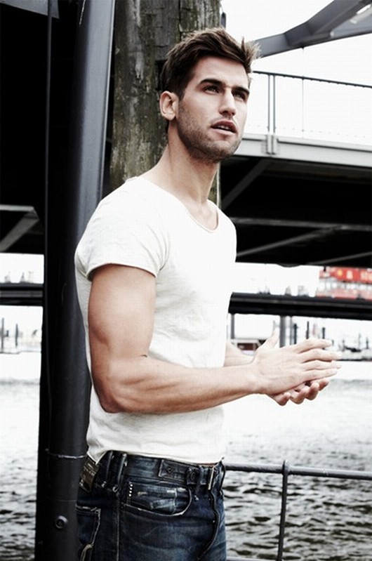 L'Homme du Jour: BRYCE THOMPSON