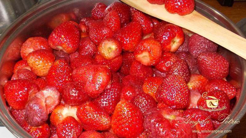 Dulceata de capsuni ~ ReteteAngela