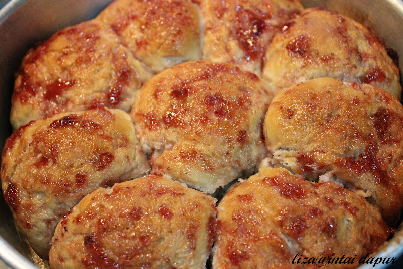 INTAI DAPUR: Strawberry Jem Bread / Roti Jem Strawberry...
