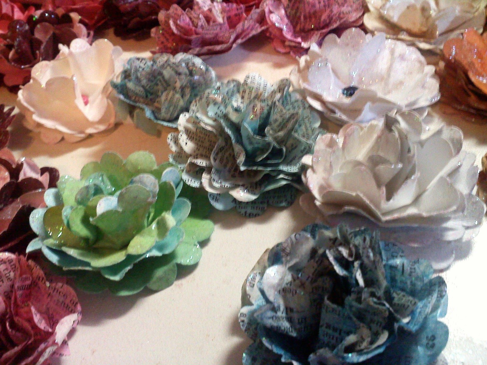 Lana Jo's Paper Scraps n More: Easy Peasy Dimensional flowers!!!