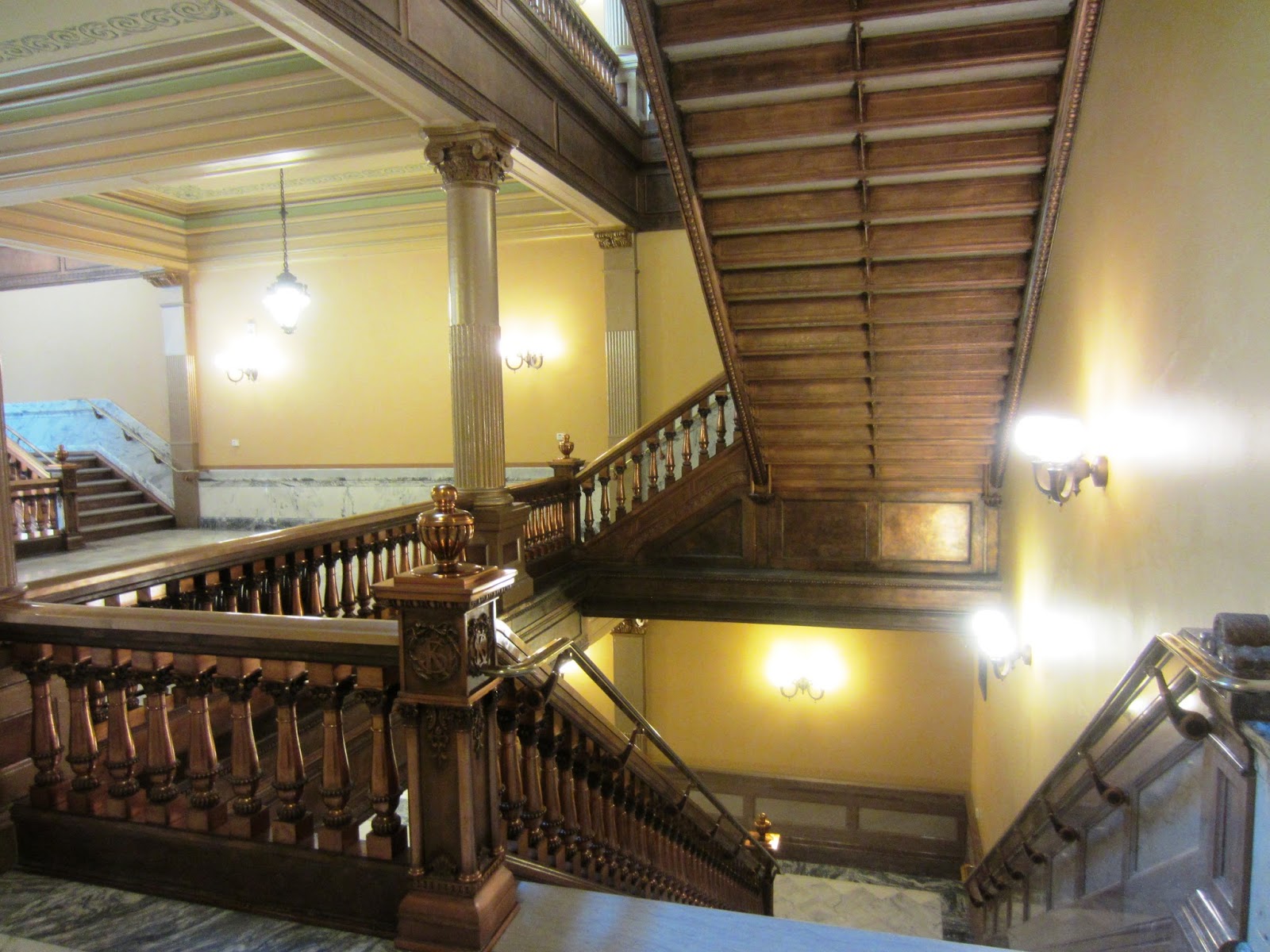 Souvenir Chronicles: TOPEKA, KANSAS: STATE CAPITOL BUILDING