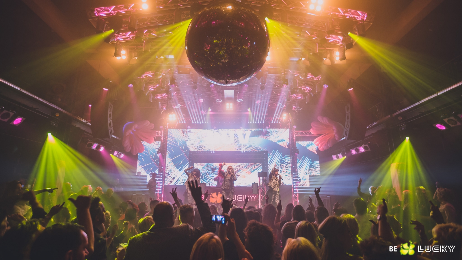 All About LUV' (past, present, future and more): Pics: Luv' @ Disco Fever (part 2)