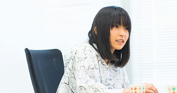 A 2.5-dimensional Parallel Singer-Songwriter : Sayuri (さユり) - Japanese ...